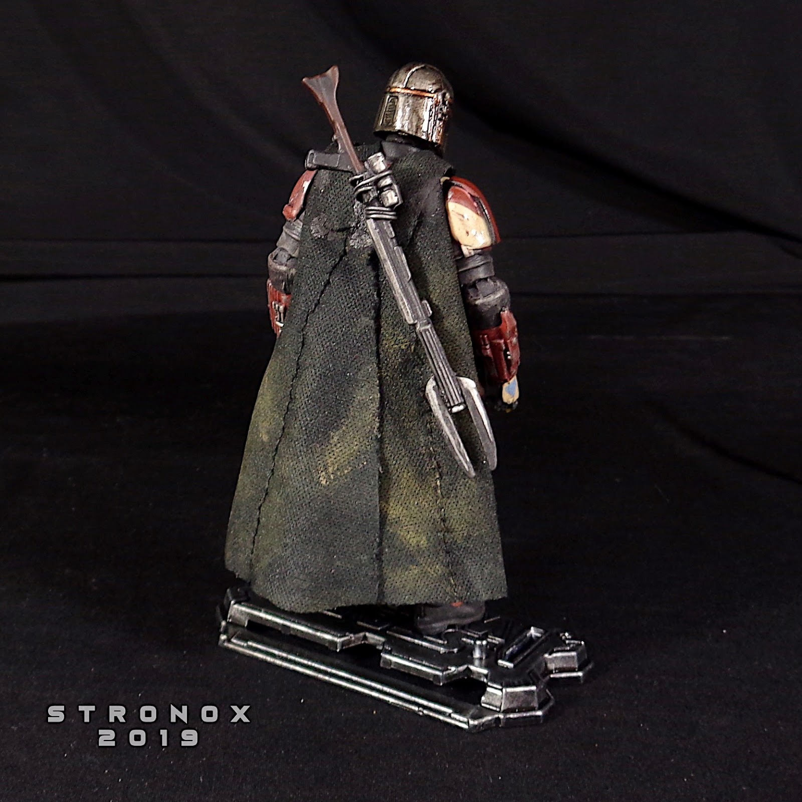 Stronox Custom Figures: Star Wars: The Mandalorian