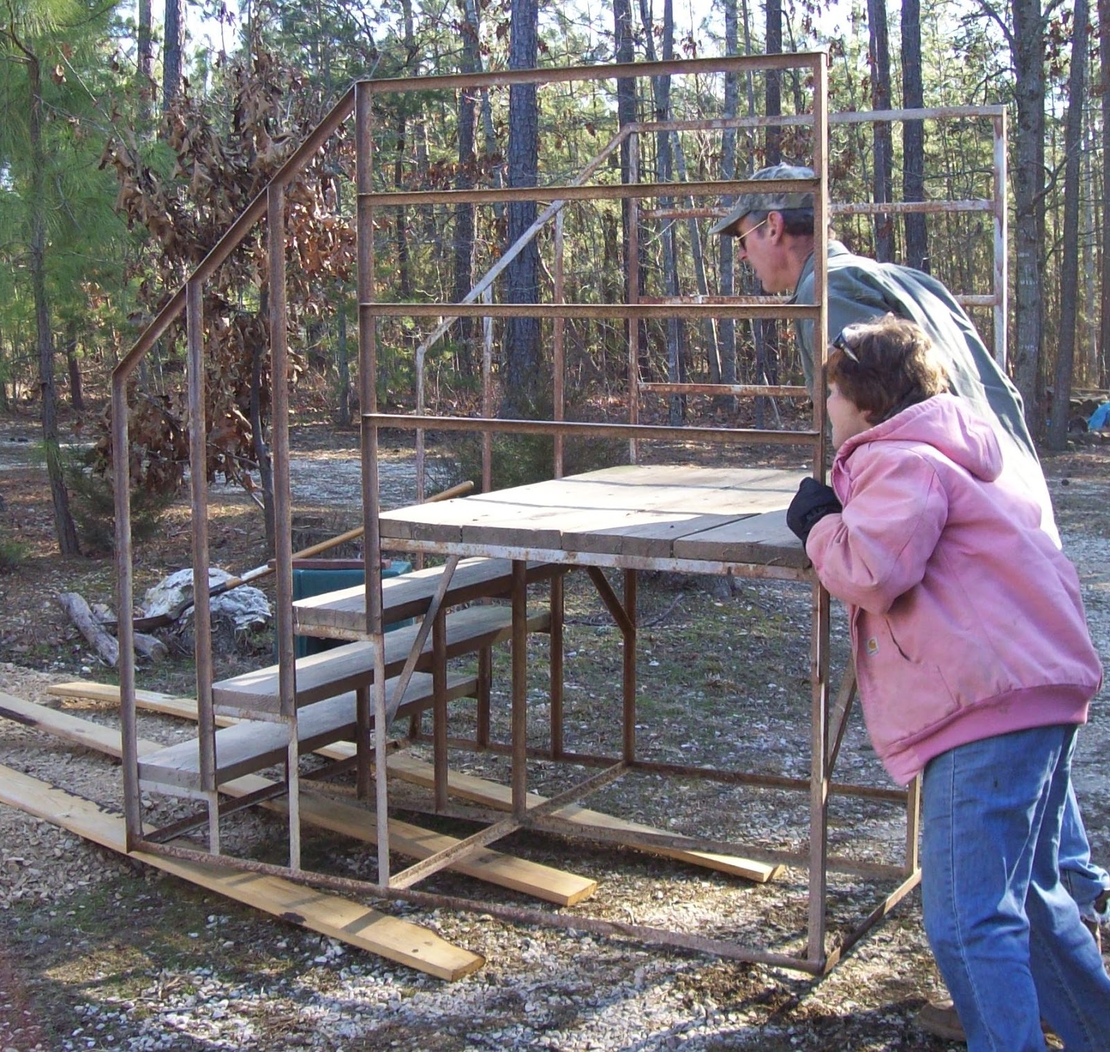 Coffee Clutch with Dutch Henry: "Kessy and Dutch's new Mounting Platform"