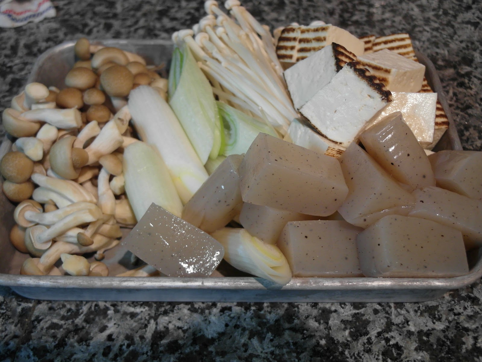 five foot eater: Winter Hot Pot in the Fall :: My First Nabe