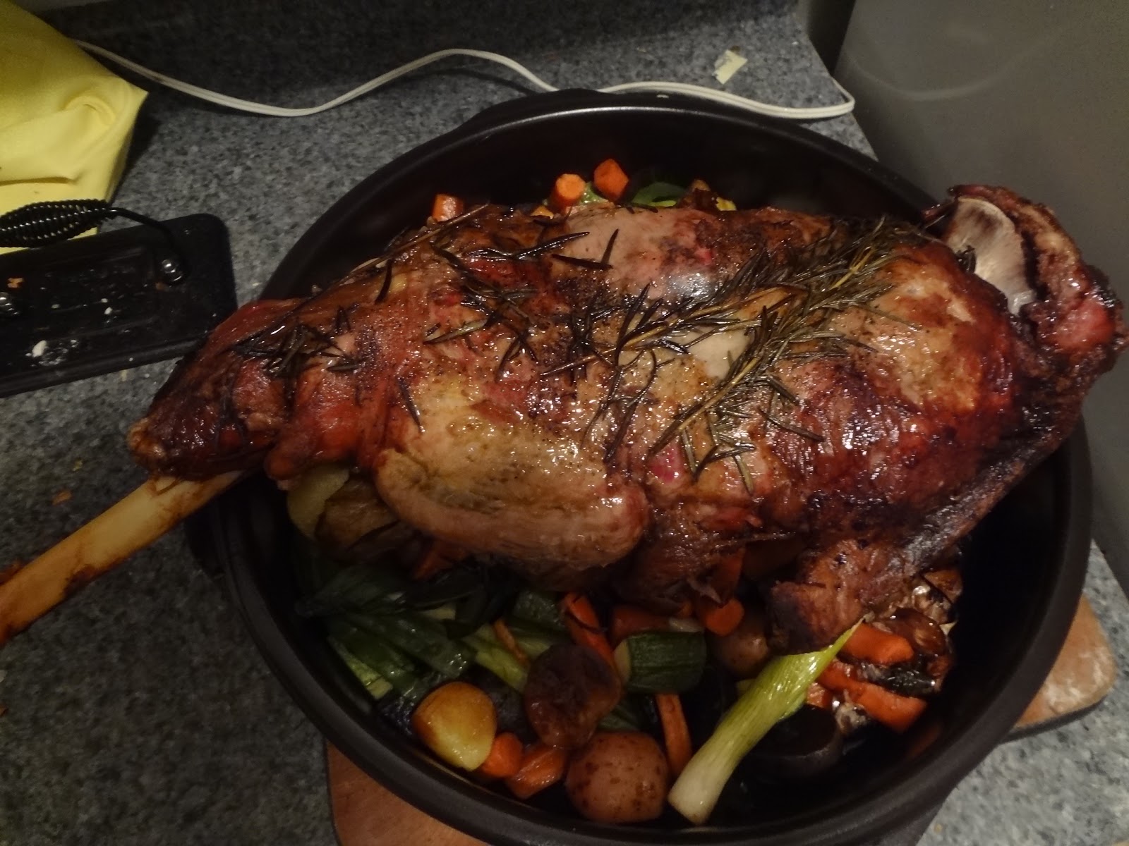 Poupette in the kitchen: Roasted leg of lamb (Gigot d'agneau)