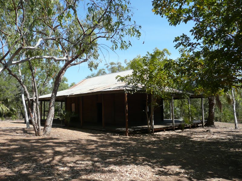 Nele & Andrew Around Oz: 12 Mile Yards Campsite, Elsey National Park, NT