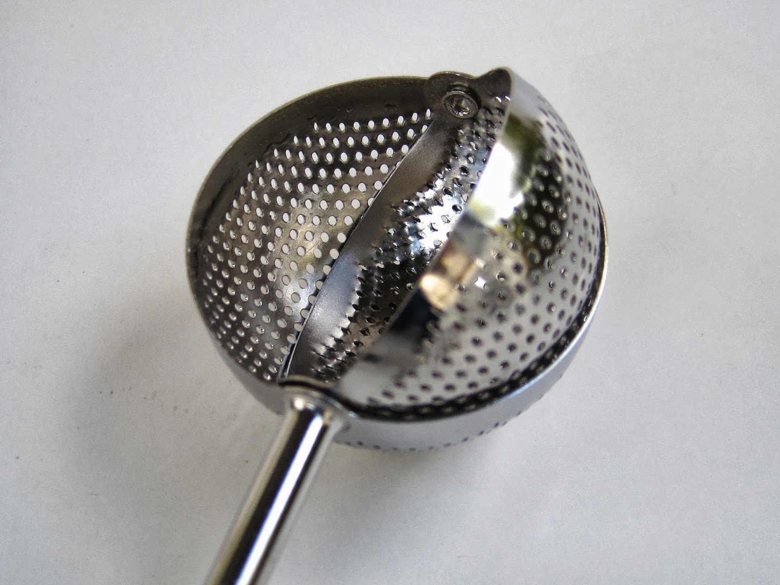 Tea With Friends: The Oxo Good Grips Twisting Tea Ball