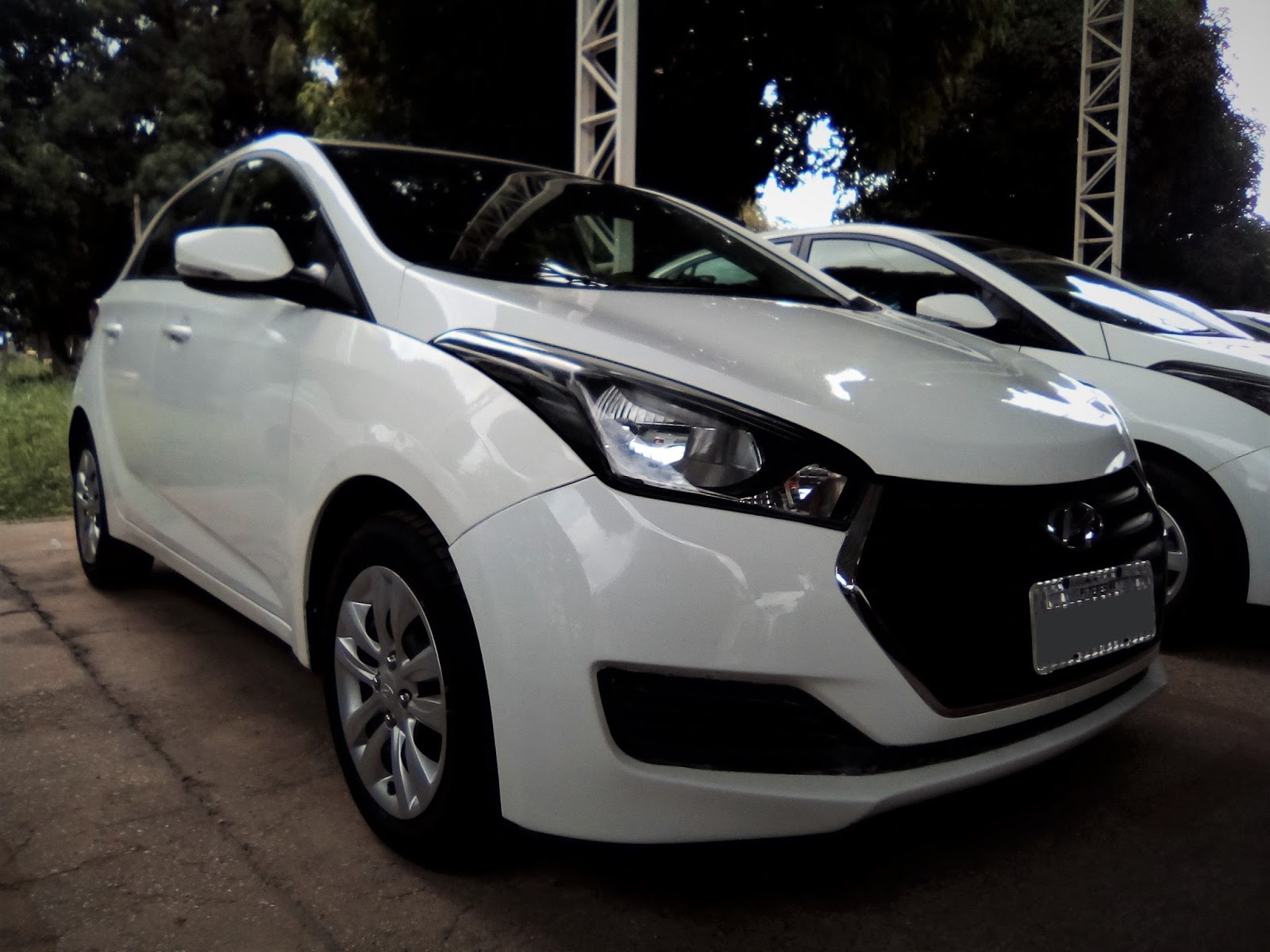 Uma volta com o Hyundai HB20 Comfort Plus 1.0 2018