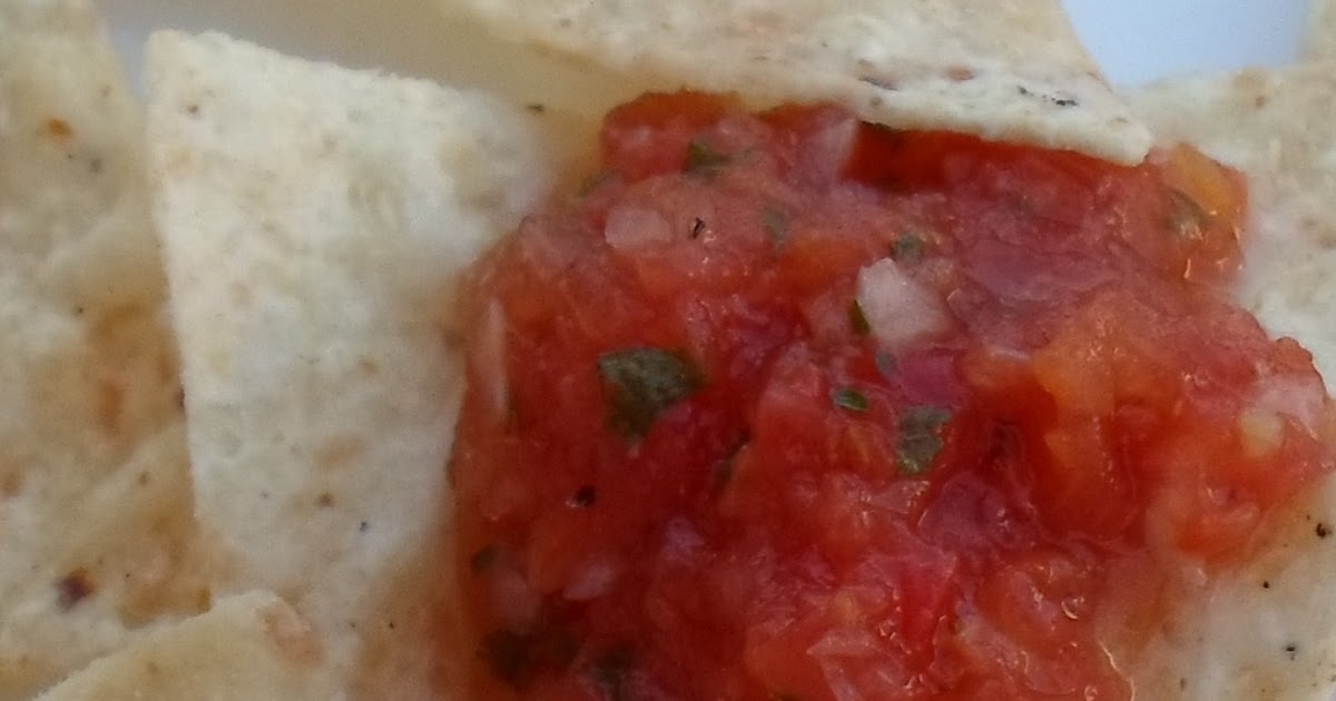 Happier Than A Pig In Mud: Quick Salsa Using One Can of Rotel
