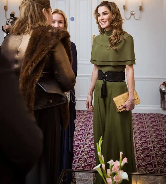 Queen Rania Receives Foreign Press Association Award