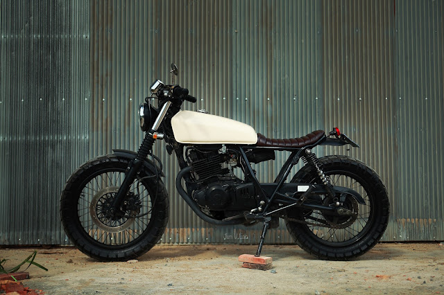 Lady Croft (A TU250 Build Story) - PaparazSea