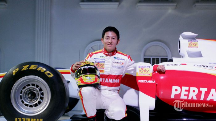 SAMBAR_News: TENTANG RIO HARIYANTO, DRIVER F1 PERTAMA INDONESIA