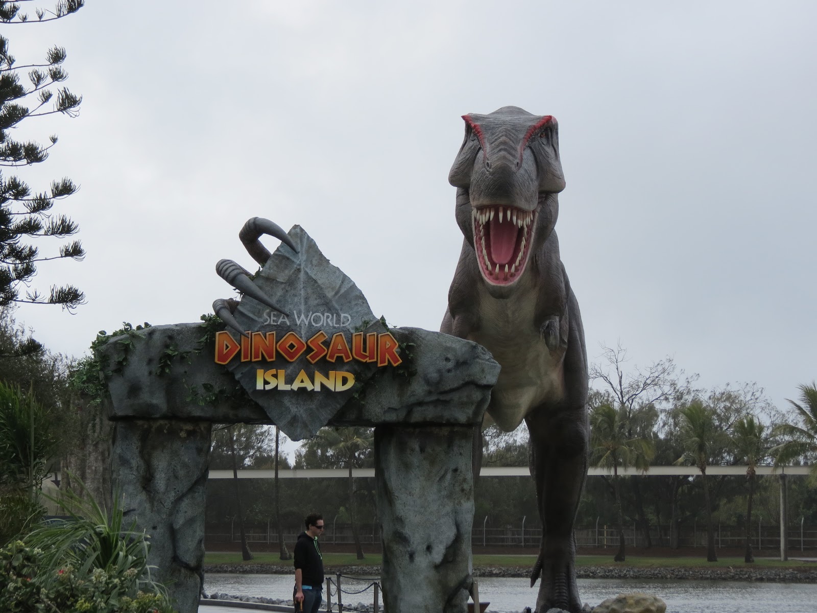 Theme Park Nut: Sea World - Dinosaur Island