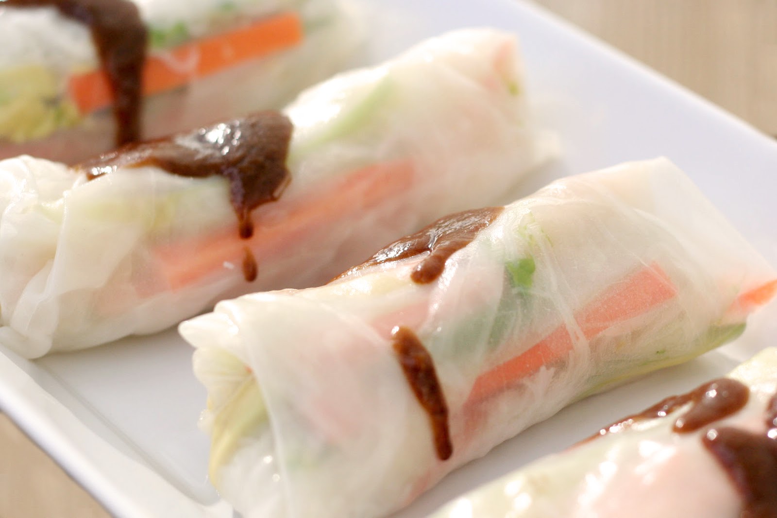 Food That's De!: Fresh Spring Rolls with Homemade Hoisin Sauce