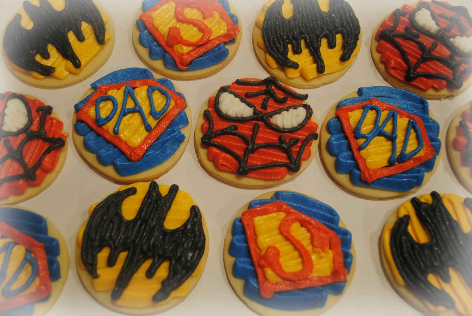 Candace's Cookie Creations: "SuperDAD" Father's Day Cookies