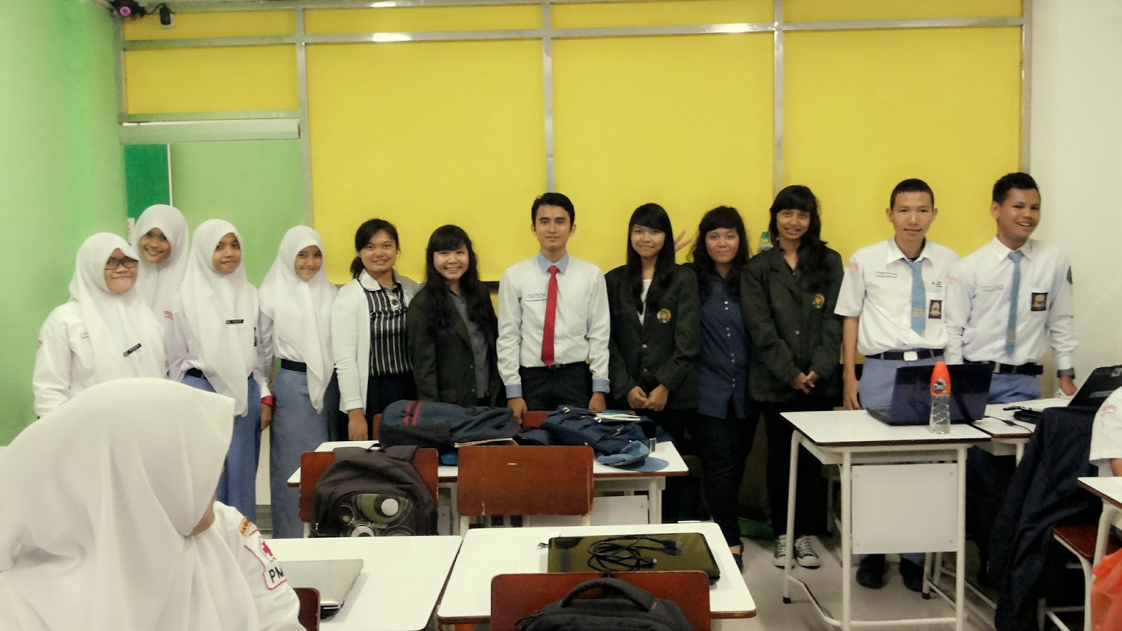 Observasi di SMK Tritech Medan | yosefine mendrofa