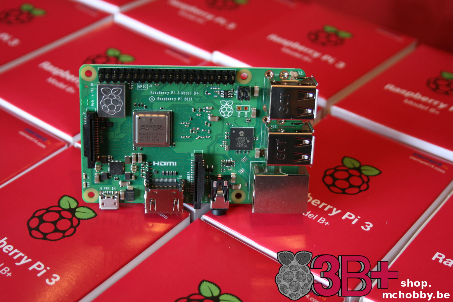 Hoo! les beaux Pi 3 Modèle B+ - MCHobby - Le Blog