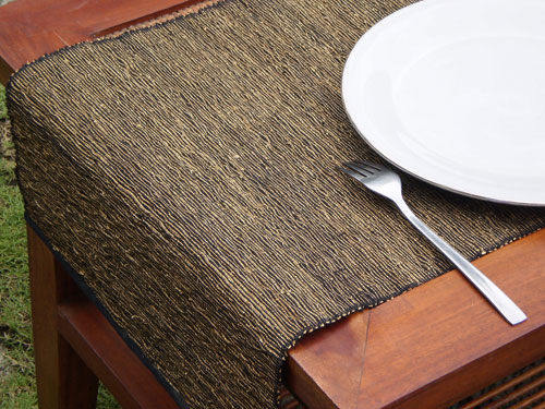 Bali Art and craft: Table Runner (Akar wangi)