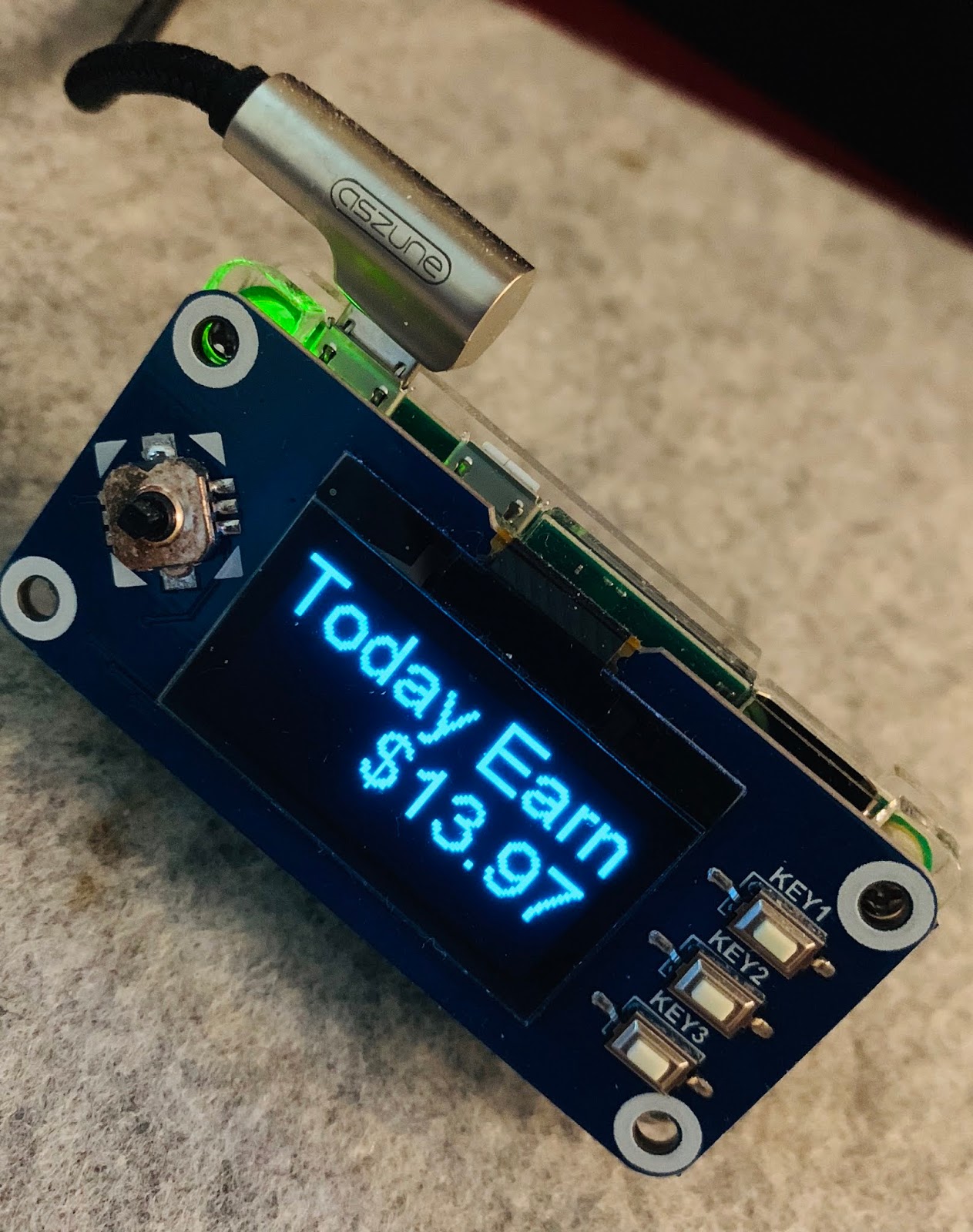 Building Your Own Raspberry Pi Zero With Tiny Oled Display
