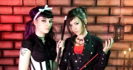 Midnite Mausoleum - Crypt of the Living Dead