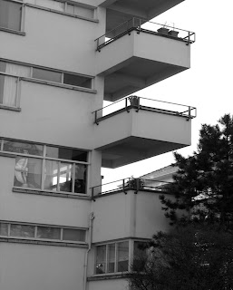 Historia de la Arquitectura Moderna: NIRWANA FLATS (1927) LA HAYA - HOLANDA