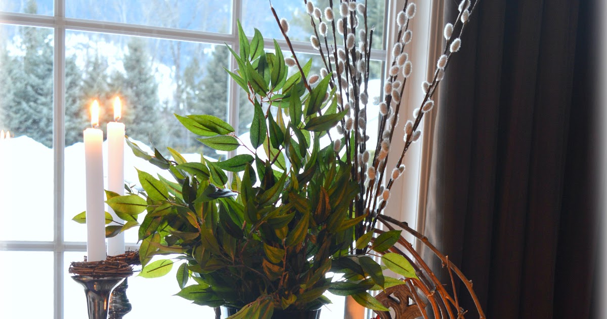 Dining Delight: A Lenten Display for the Home