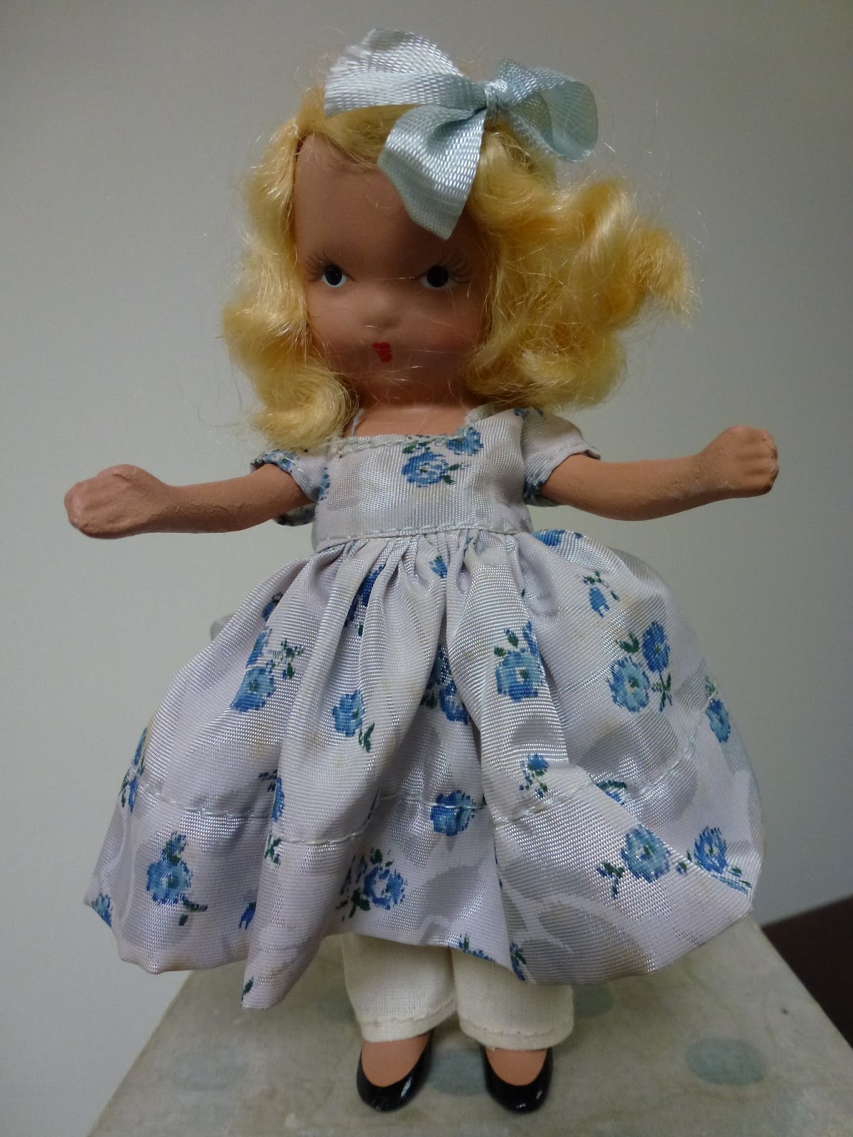 Nancy Ann Storybook Dolls: Storybook Series #127 "MERRY LITTLE MAID ...