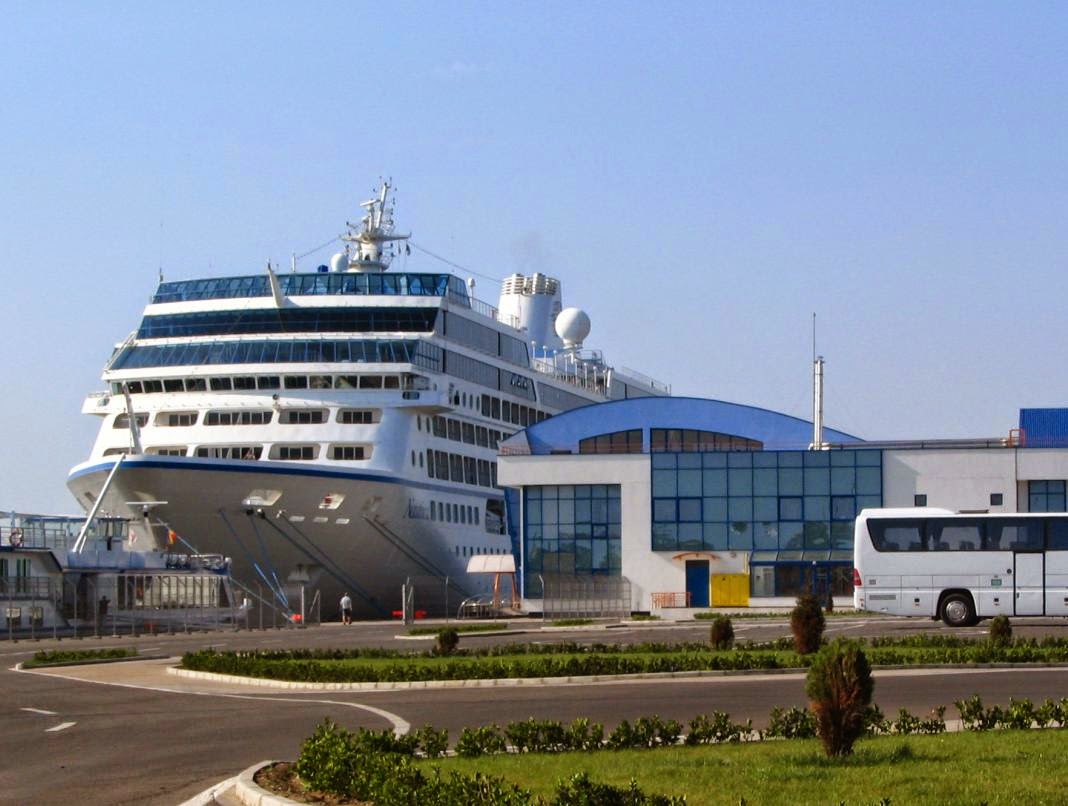 Amazing Romania: PORT OF CONSTANTA