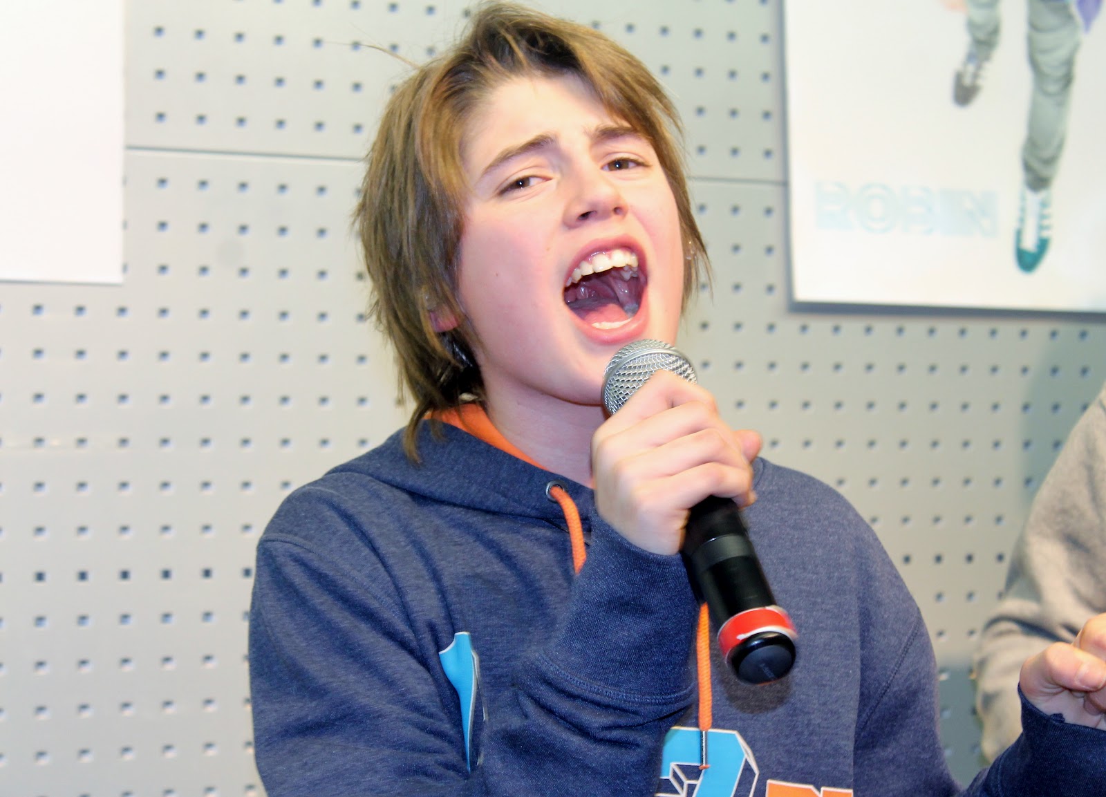 Maailma on tehty meitä varten: Robin Packalen - Anttila Turku 22.2.2012