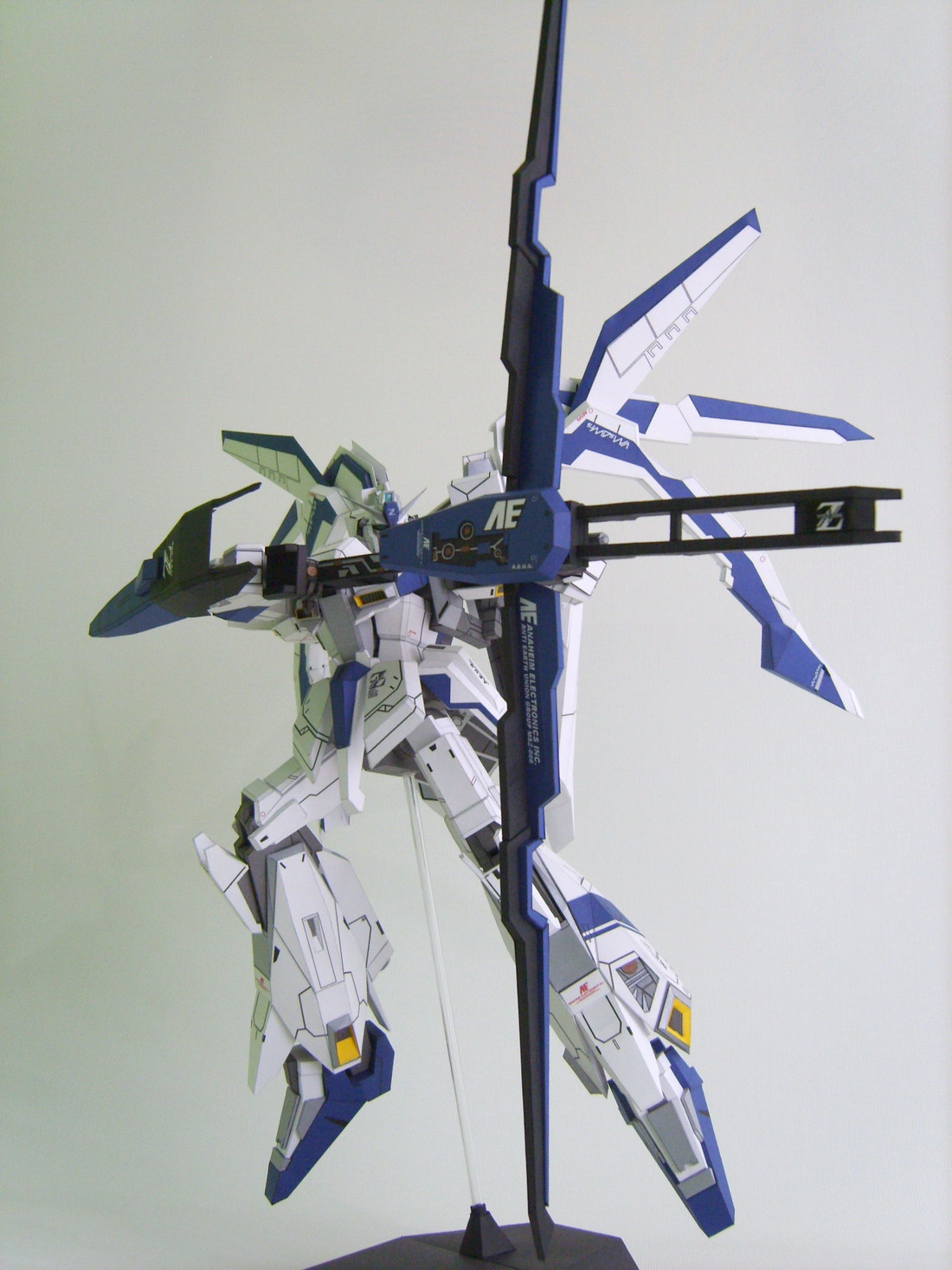 GUNDAM GUY: Gundam Papercraft: Zeta Gundam [Strike White]