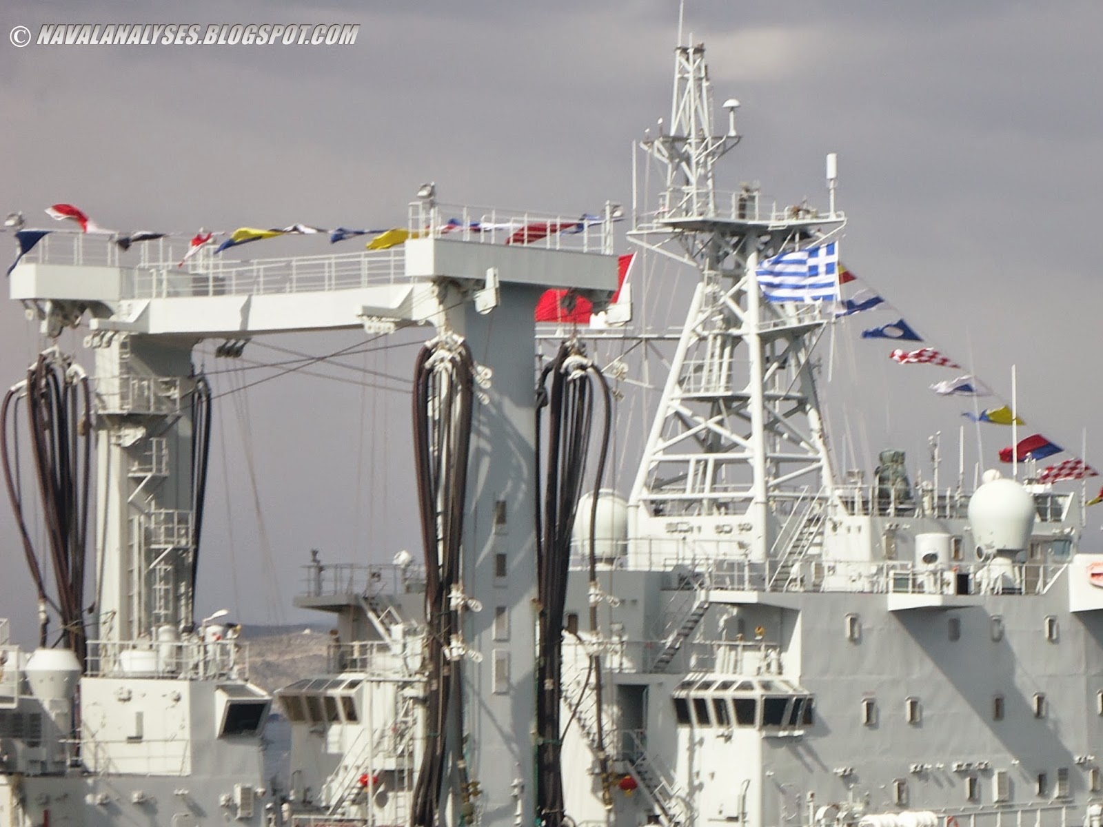 Naval Analyses: PHOTO GALLERY #4: Chaohu, replenishment ship of the ...