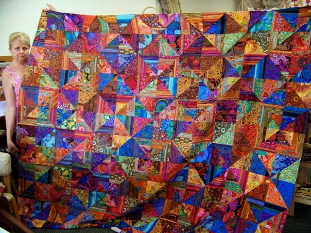 Attic Window Quilt Shop: LEARN TO USE THE SQUEDGE TOOL