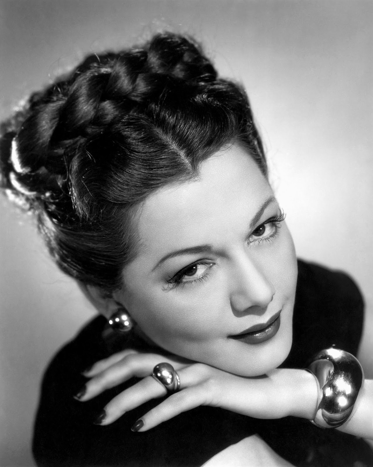 Slice of Cheesecake: Maria Montez, pictorial