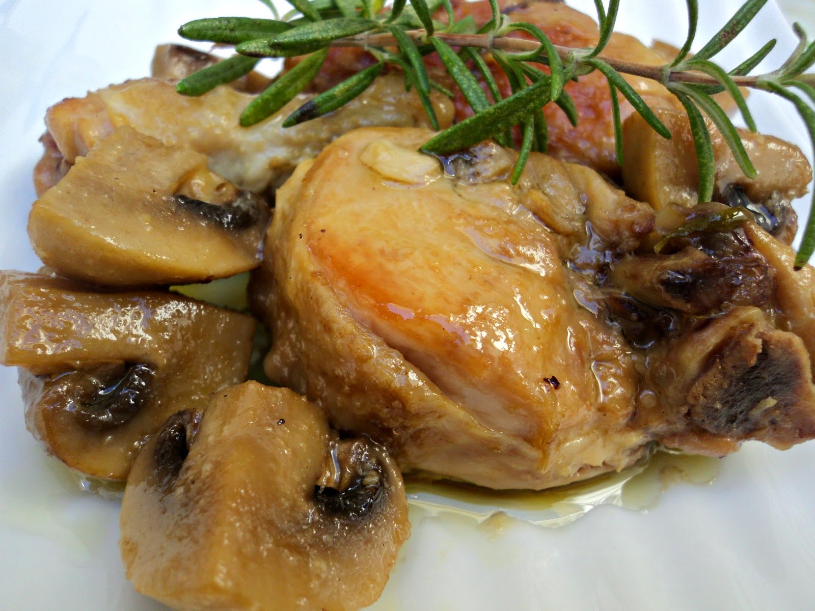 Pollo a la Cazuela con Champiñones - Olor a hierbabuena