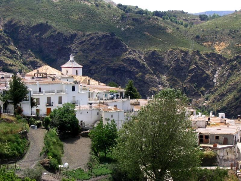 Traveler Guide: Jewel Of Andalusia