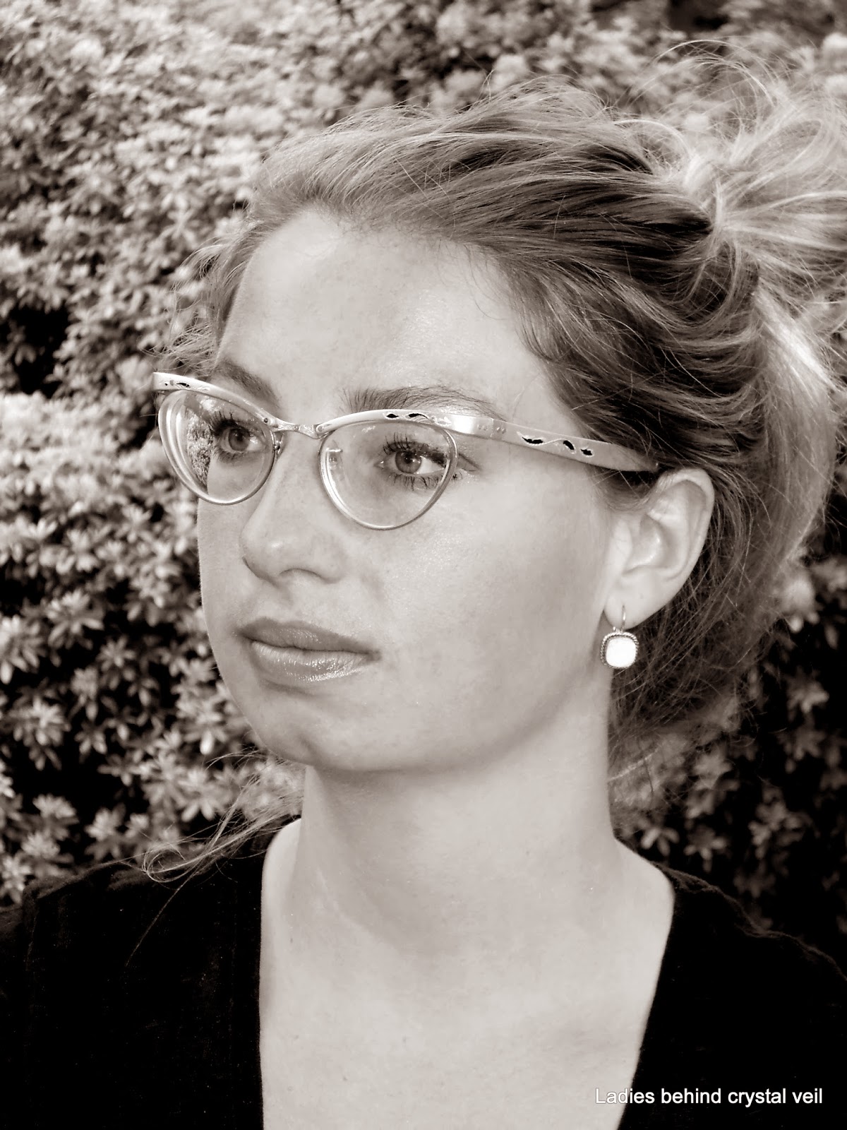 Lovely ladies behind crystal veil: Sandra 006