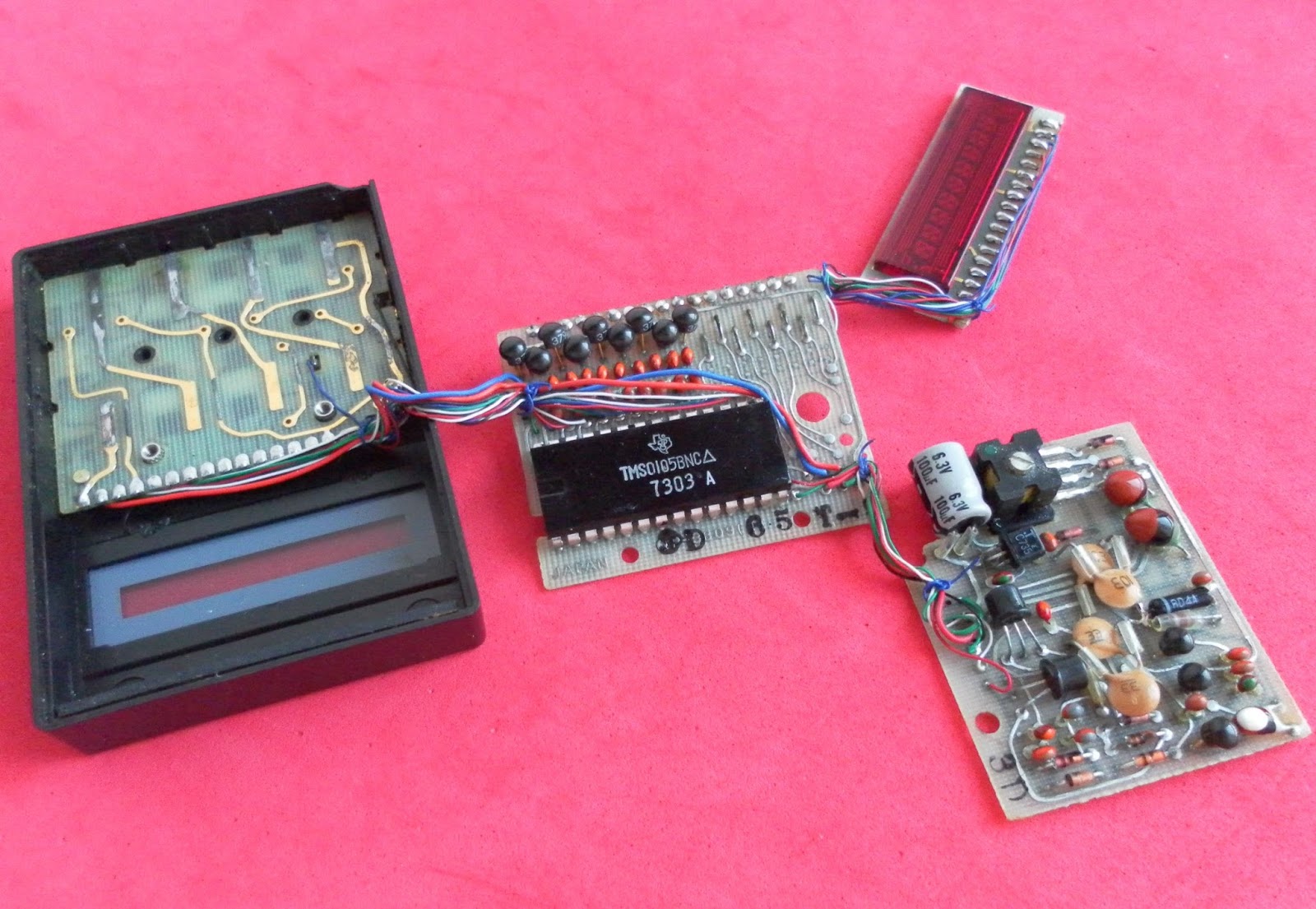 BUSICOM LE-80A Calculator from the 70's: Texas "Calculator on a Chip ...