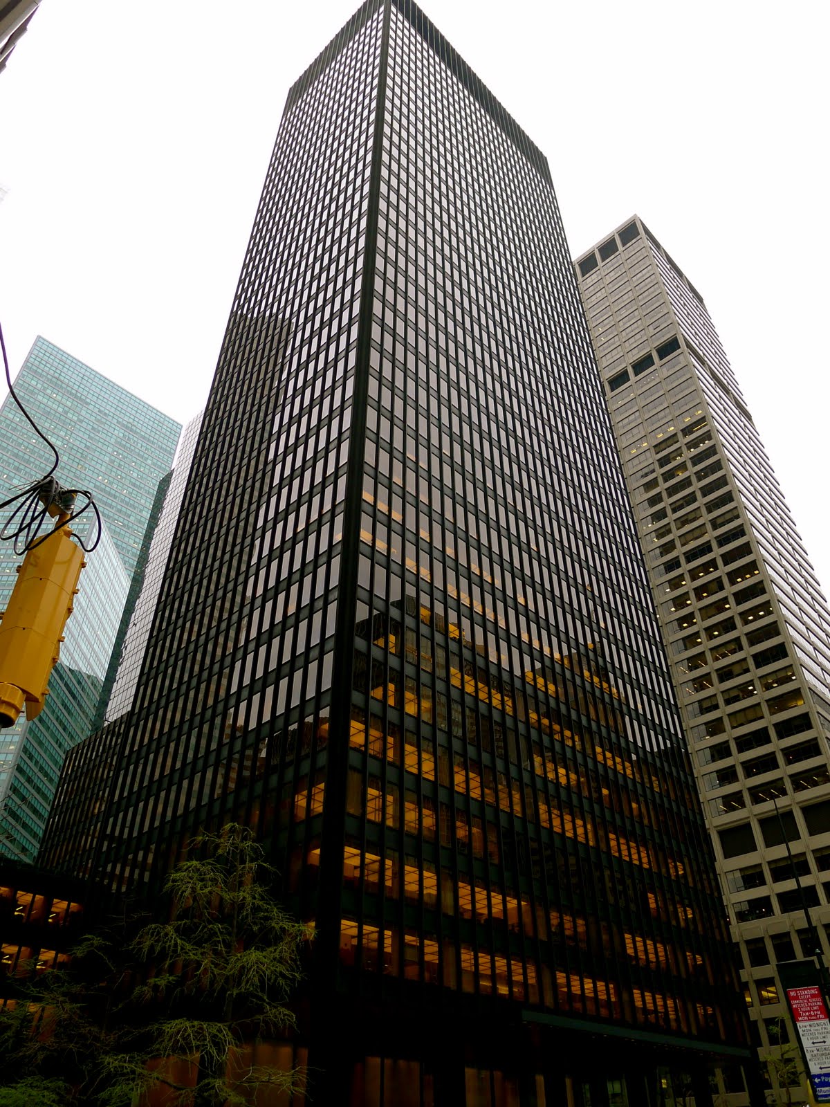 Fondo pantalla perspectiva edificios