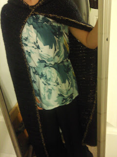 Christinanthemum's Crafts: Cloak Pattern!!