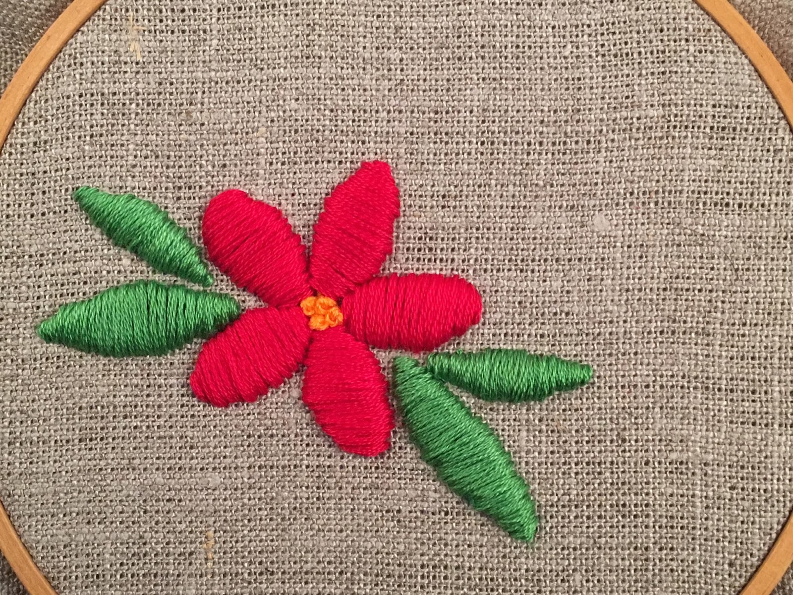 feeling stitchy: MooshieStitch Monday: Padded Satin Stitch Flower