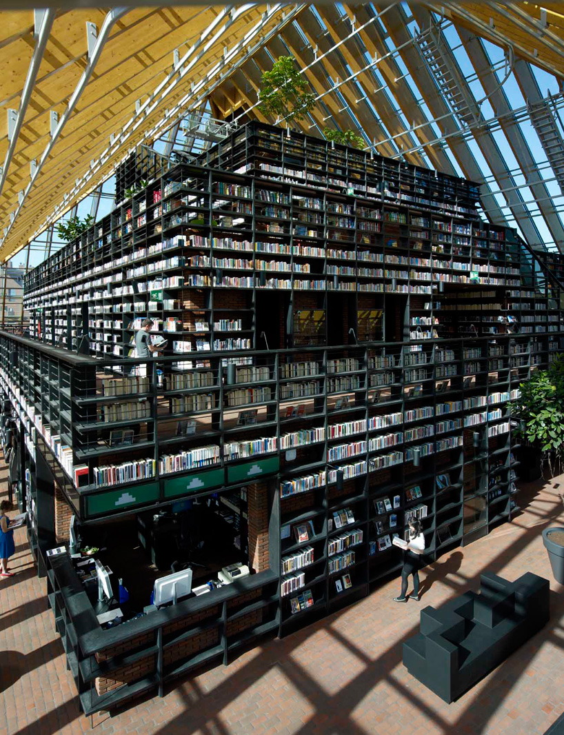 UrbA // ActU: "Book Mountain + Library Quarter" par MVRDV à Spijkenisse ...
