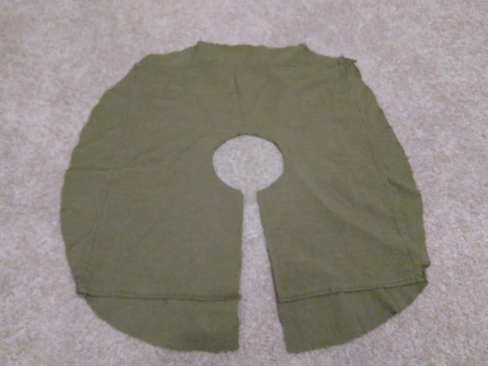 How to make a simple medieval hood from cloth napkins