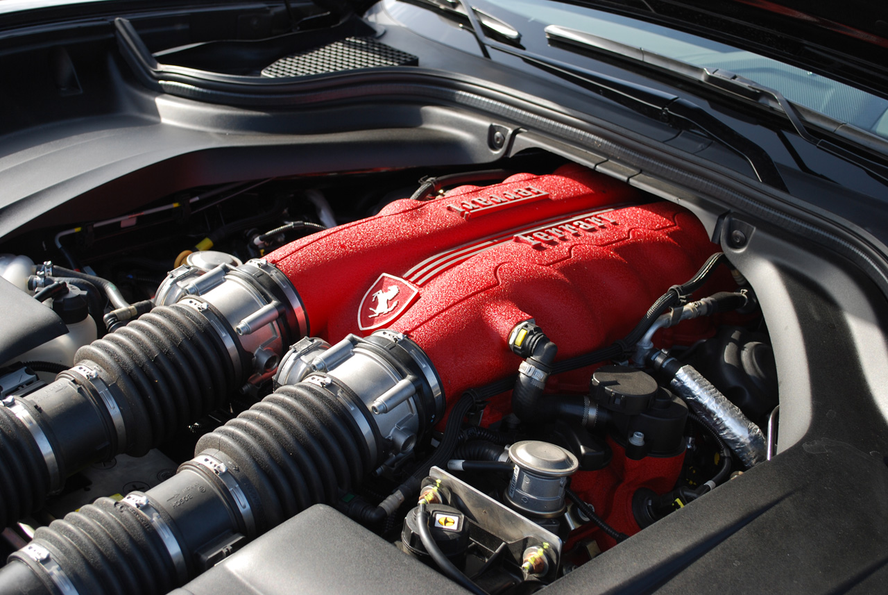 Ferarri California Engine | Amazing Wallpaper for Cars