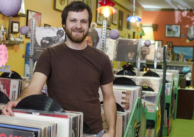 White's Bar Live Reviews