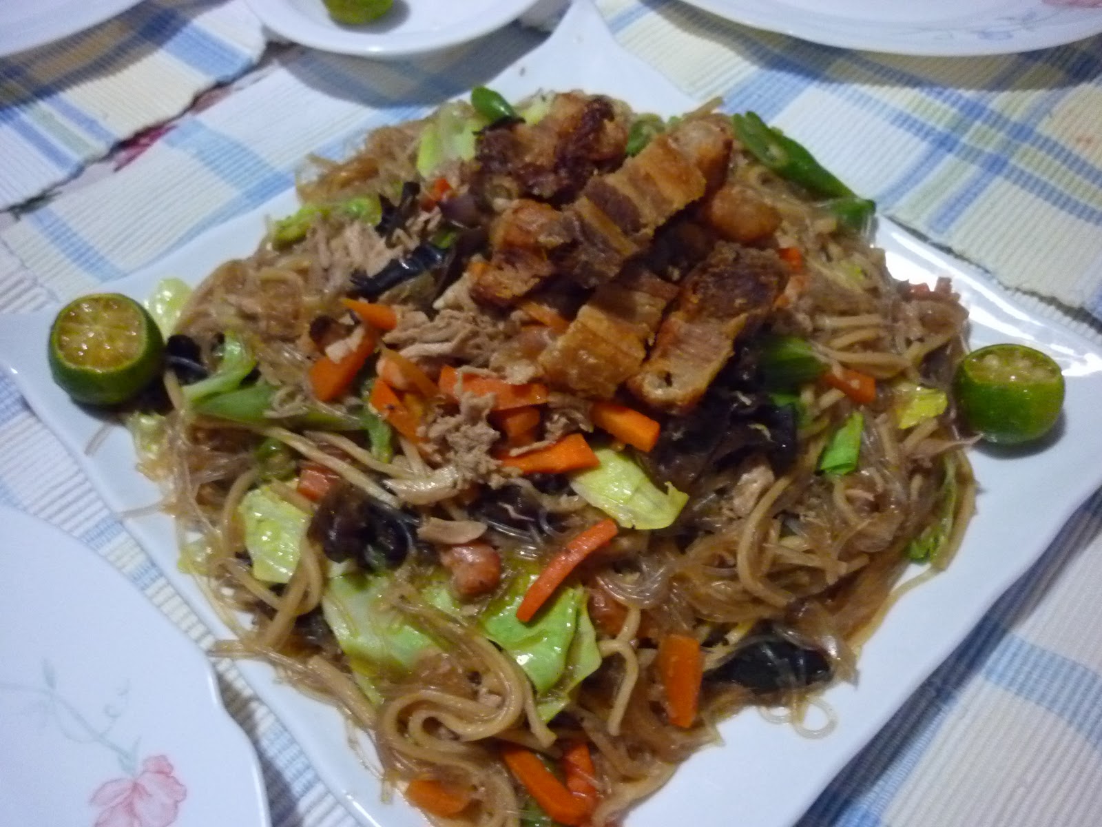 Lia's Food Journey: Pancit Bam-i