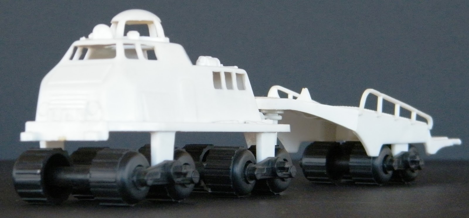 Toys and Stuff: Marx Galaxy Command Playset - Pt 2