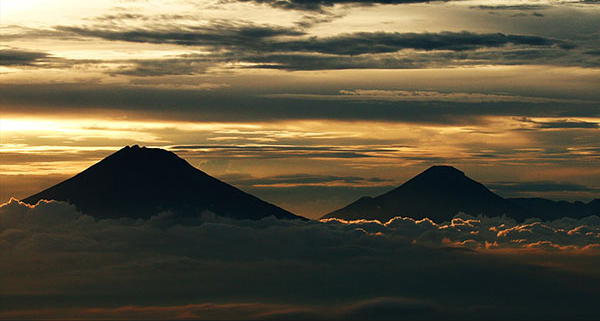 71+ Lukisan Gunung Kembar, Gambar Lukisan