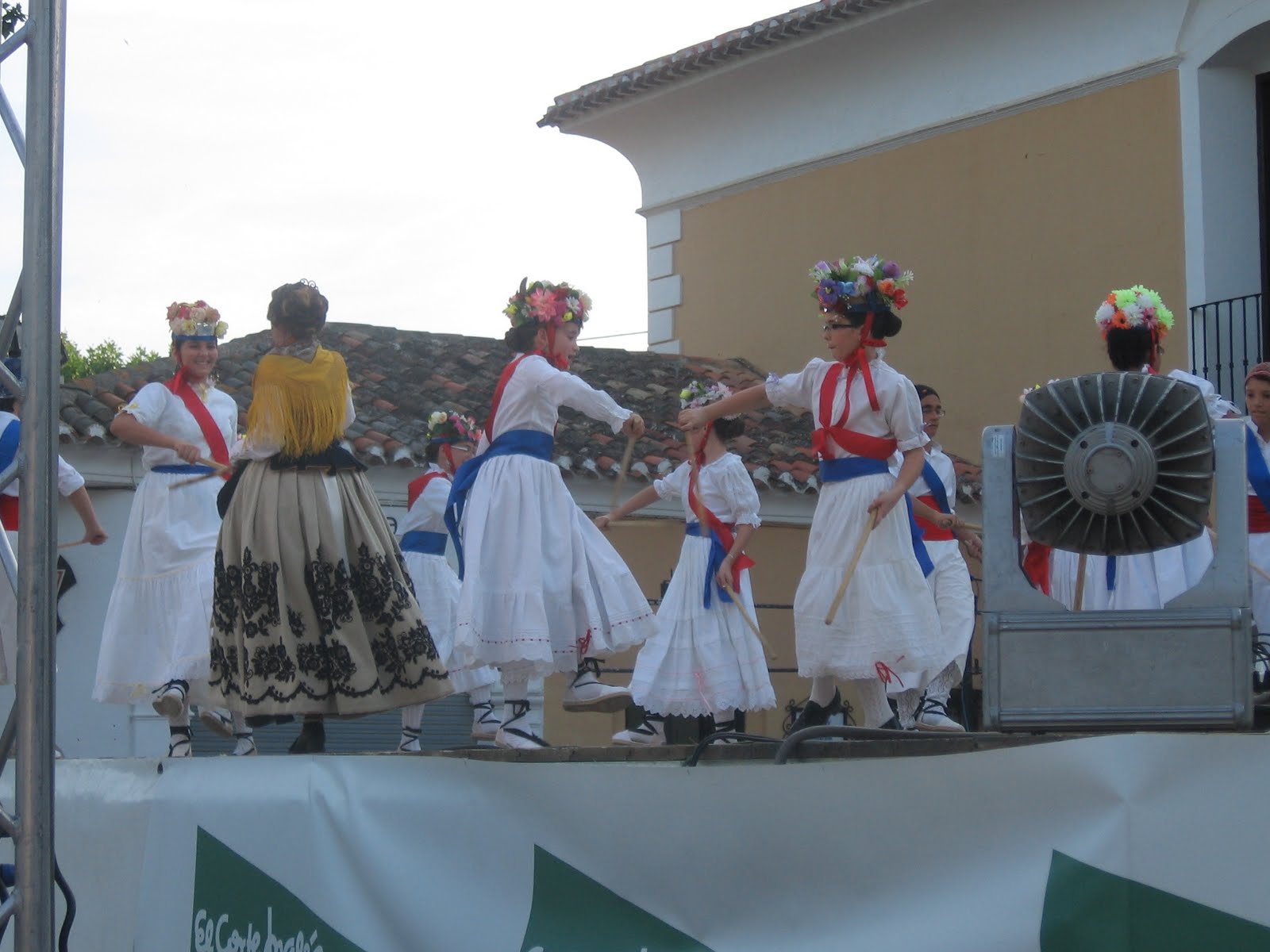 El arcón de la Remedios: folklore y folklore