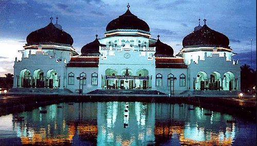 Tempat Wisata Religi Islam di Indonesia Yang Wajib Di Kunjungi | Wisata ...