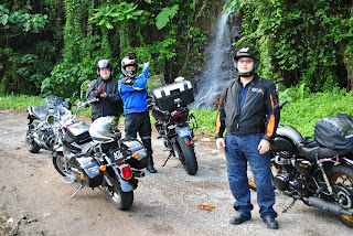 Shup up and ride: Riding Around with My Naza Cruise / Hyosung GV 250