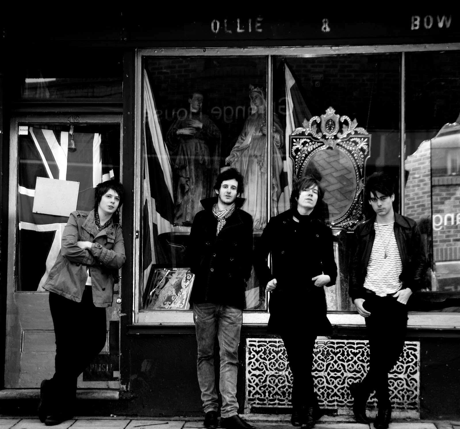 BAND OF THE MONTH...DEADWAX - London On The Inside