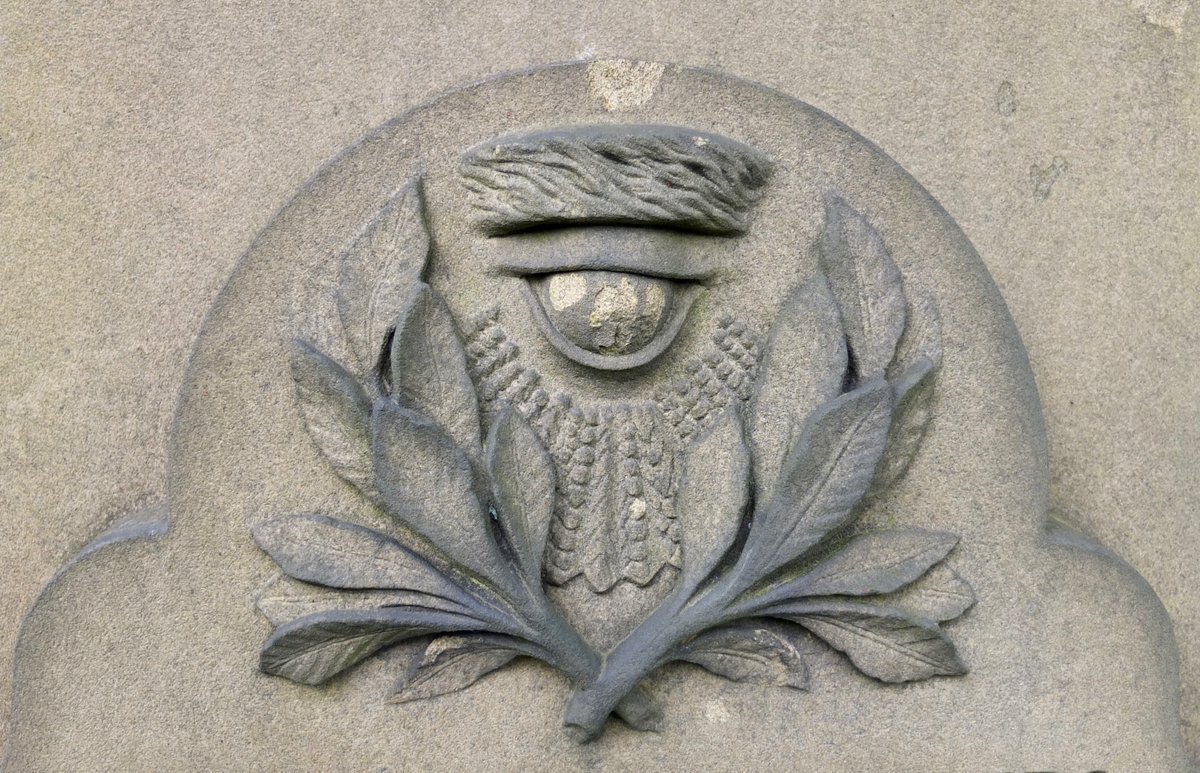 The Graveyard Detective: ALL SEEING EYES