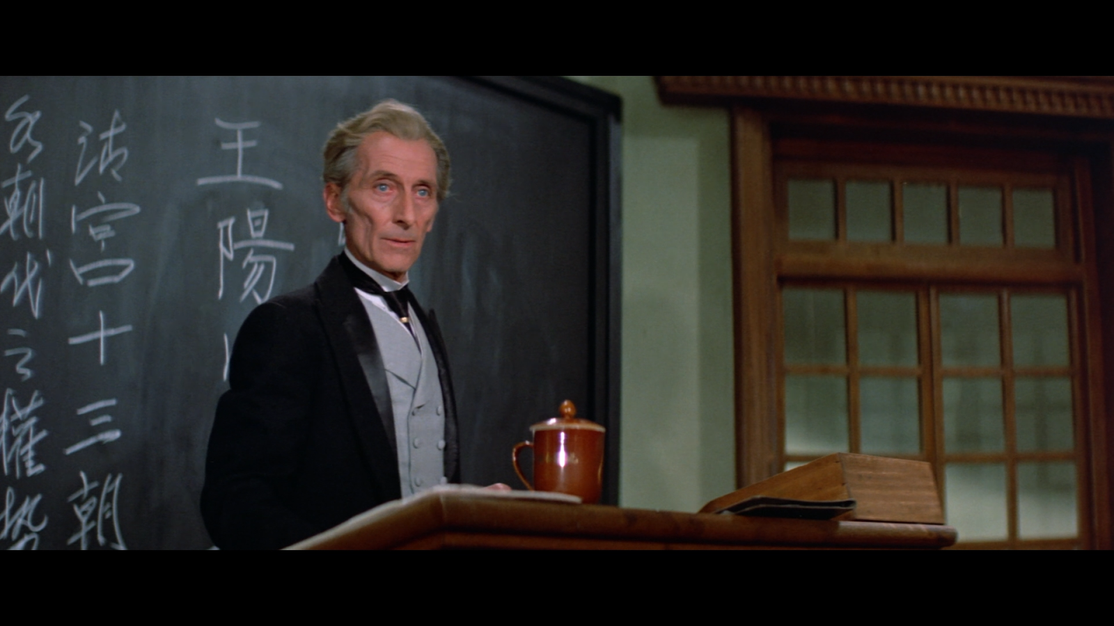 The Legend of the 7 Golden Vampires (Scream Factory) Blu-ray Review ...