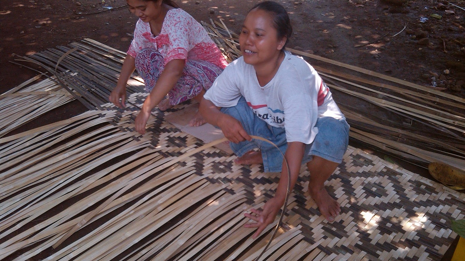 jawanis: ANYAMAN BAMBU BATIK / WOVEN BATIK BAMBOO