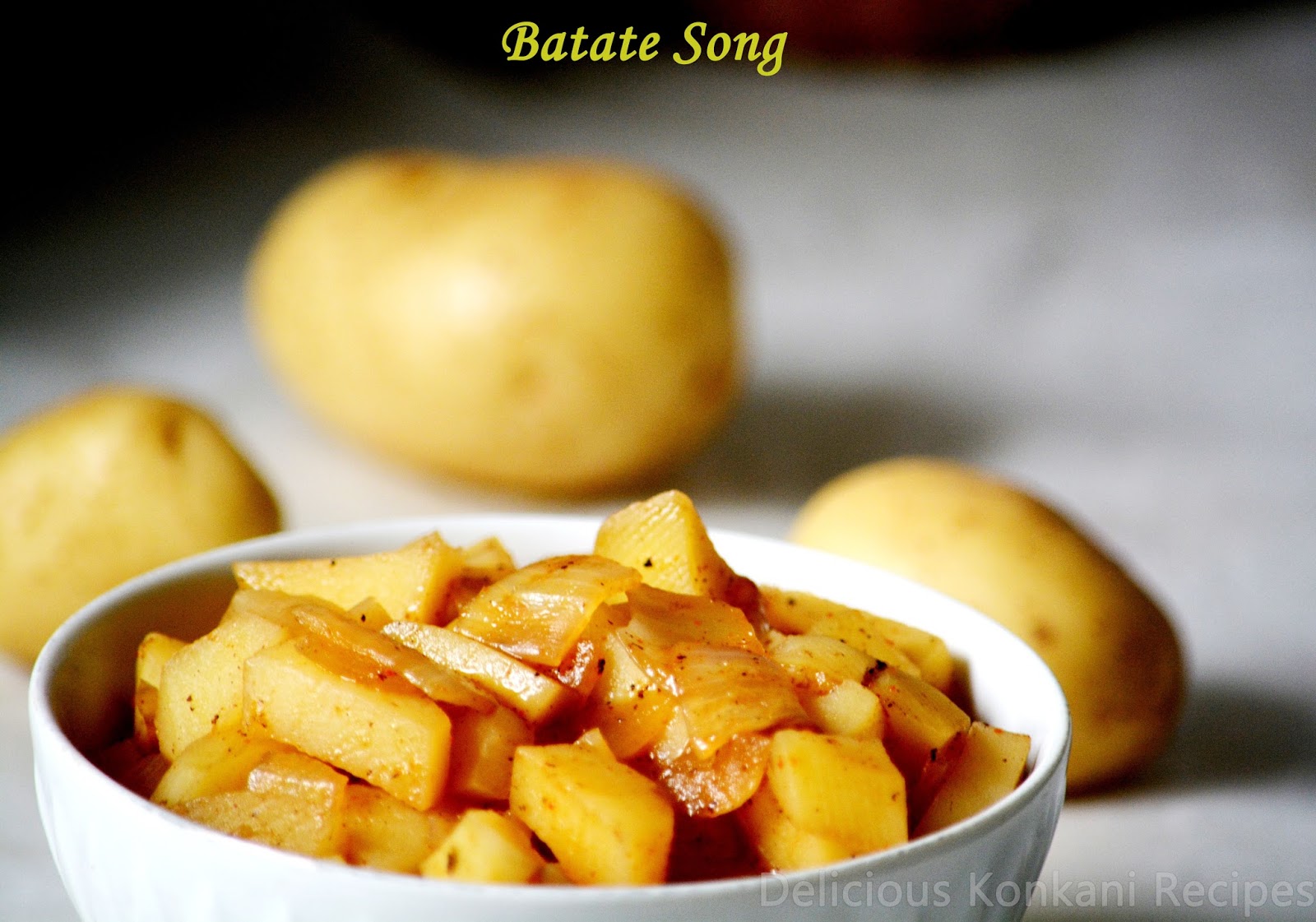Delicious Konkani Recipes: Batate Song (Spicy Potato Curry)